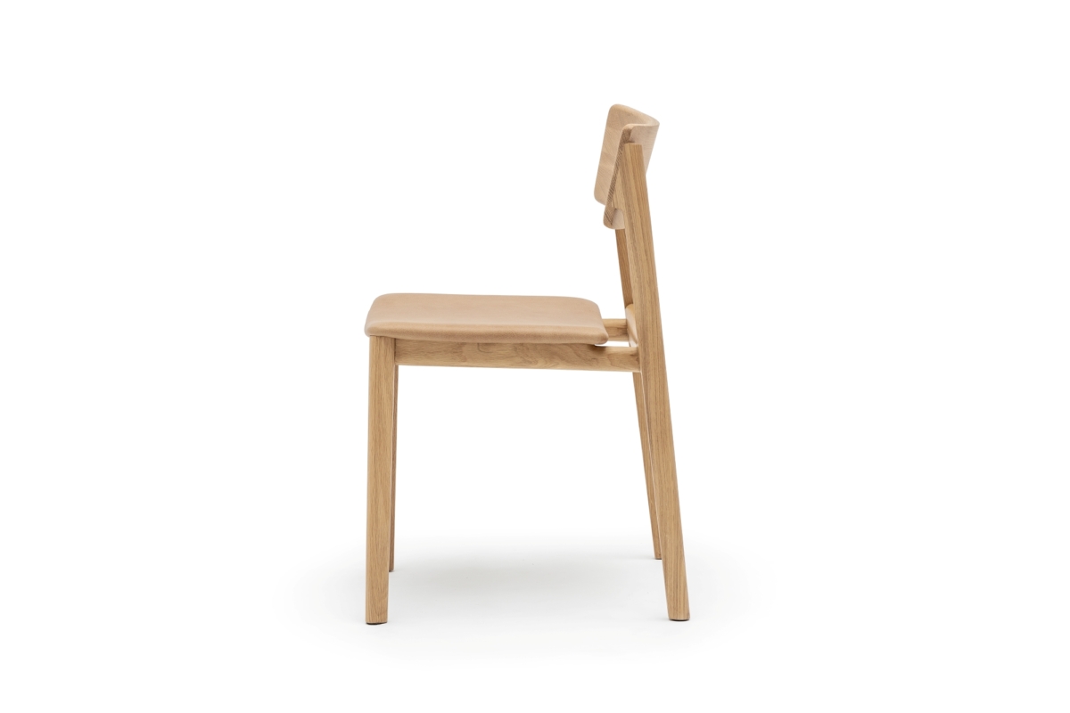 Sketch Poise Dining Chair | Natural / Pecan Leather | Cuchi Auckland